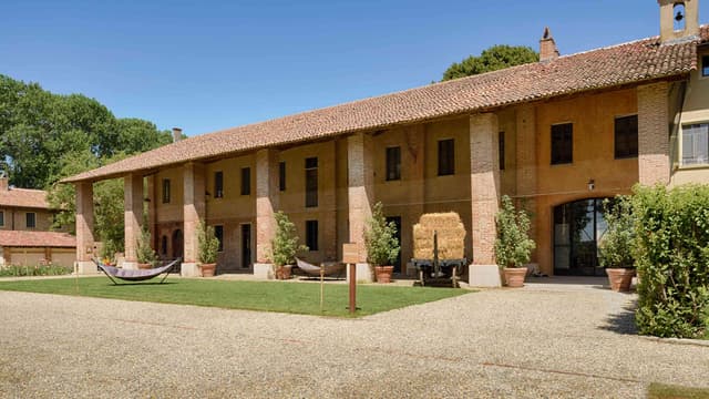 La Cascina Erbatici : seminar venue and meeting rooms at MEZZANA BIGLI ...