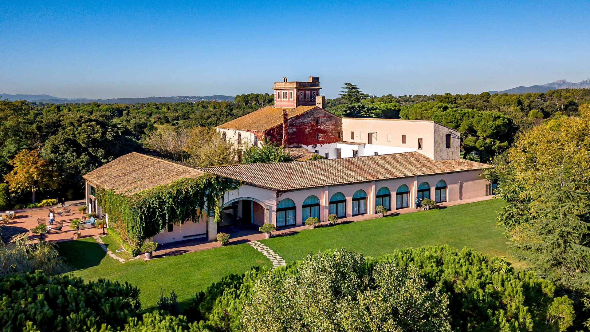 La Mola & Mas Bonvillar : lieu de séminaire et salles de réunion à ...